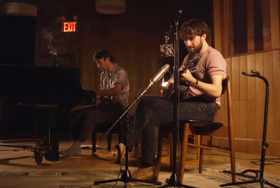 Angelo De Augustine une forças com Sufjan Stevens no single 'Blue ...