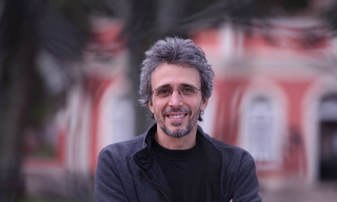 Vitor Ramil apresenta novo single com percussão de Marcos Suzano | NSC ...