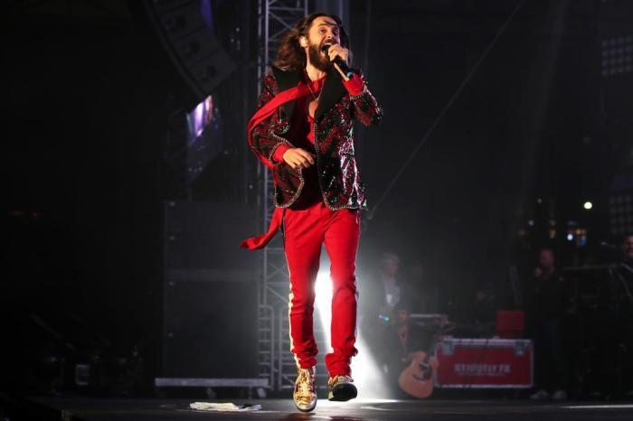 Jared Leto promove "culto" para fãs do Thirty Seconds to Mars com ...